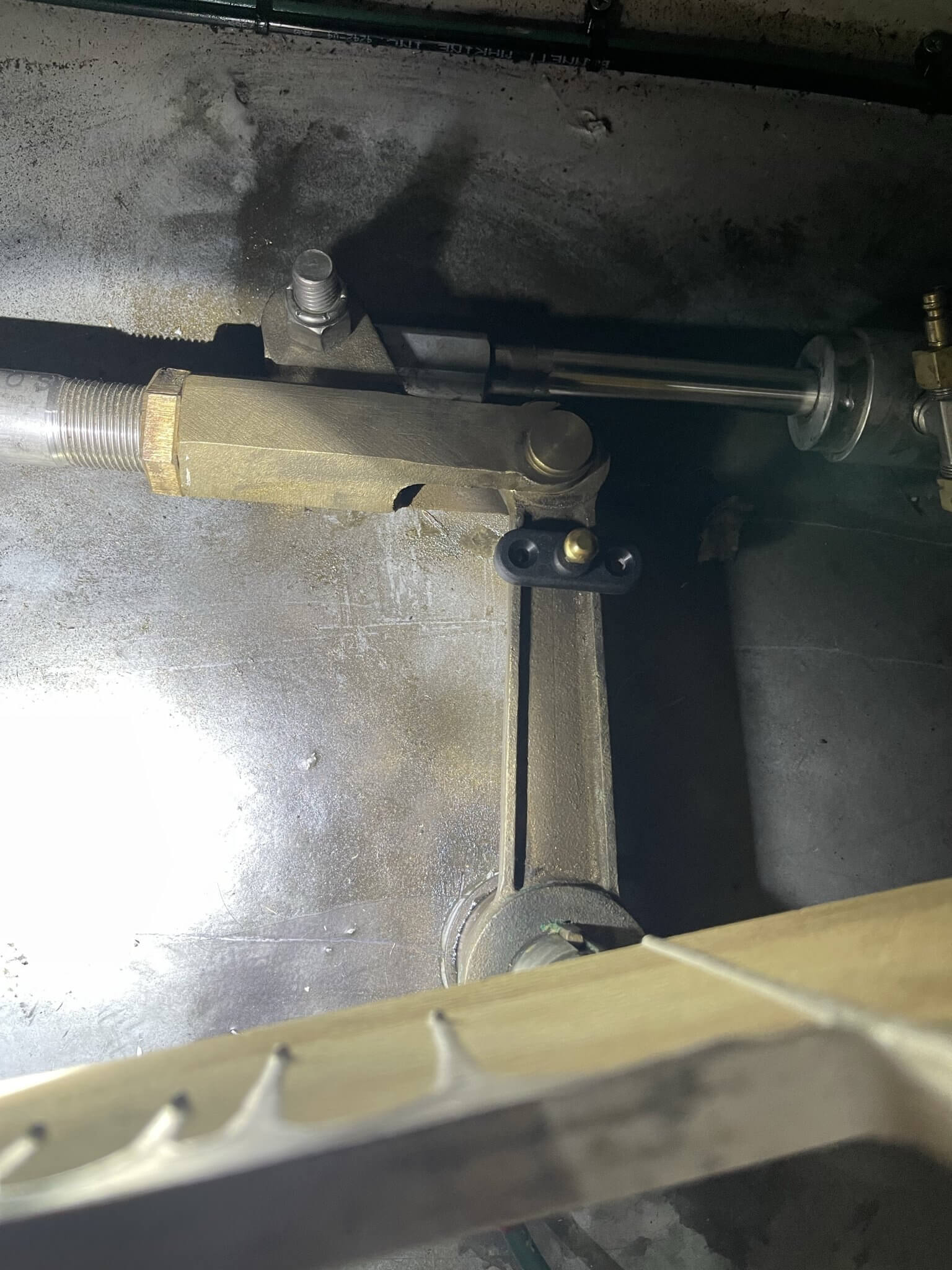 RayMarine Rotary Rudder Transducer on Nauti - The Project Boat